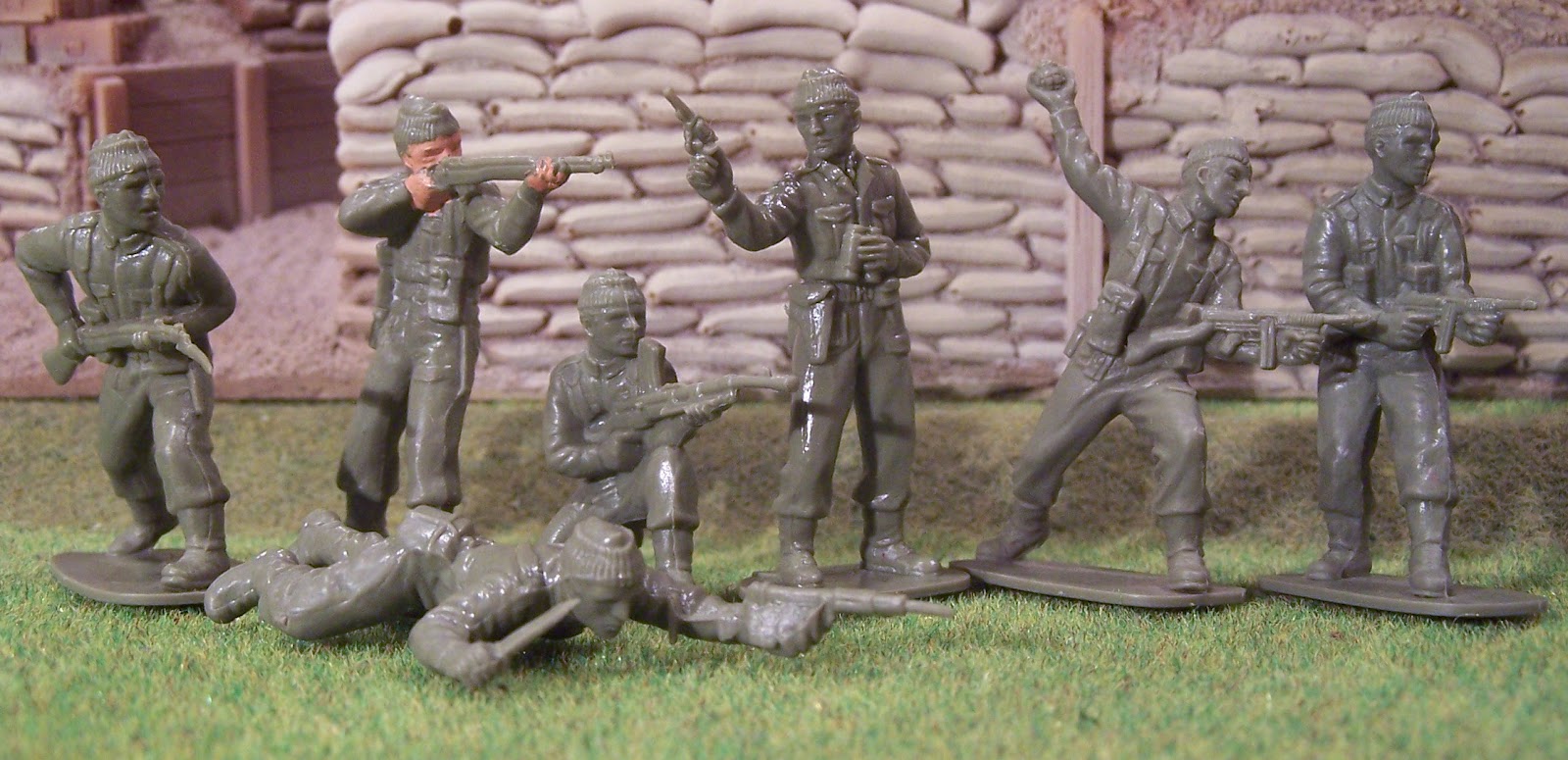 WWII Plastic Toy Soldiers: Airfix - Toy Soldiers