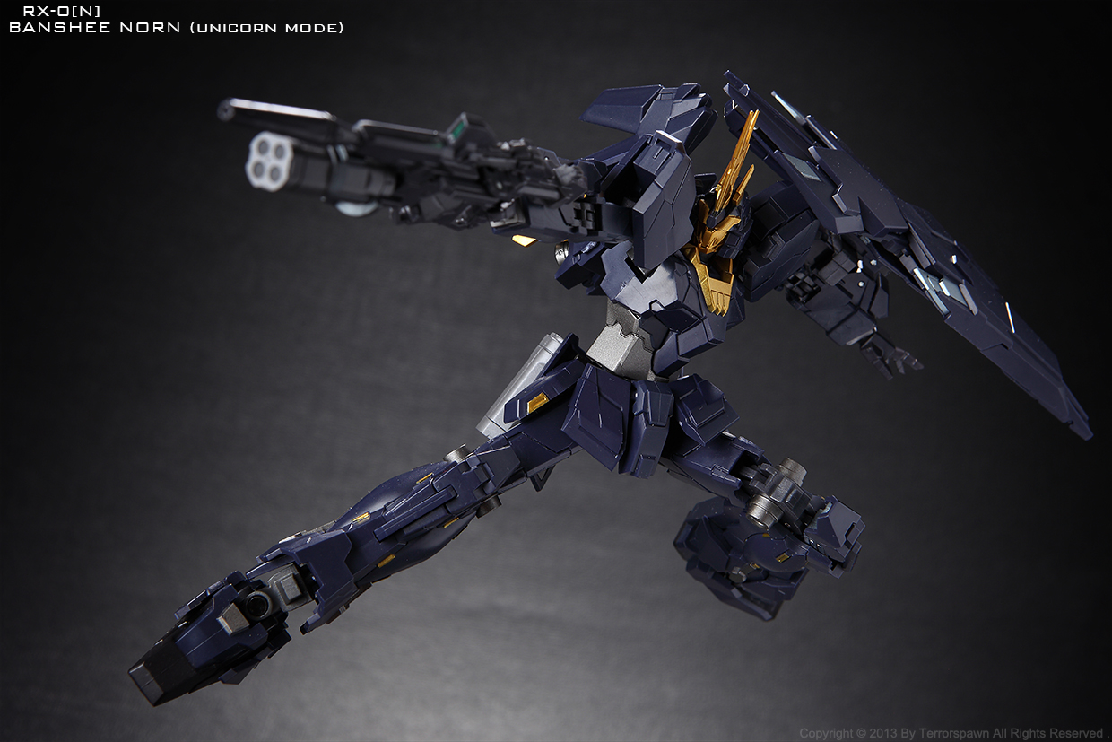Robot Damashii Banshee Norn review by TERRORSPAWN