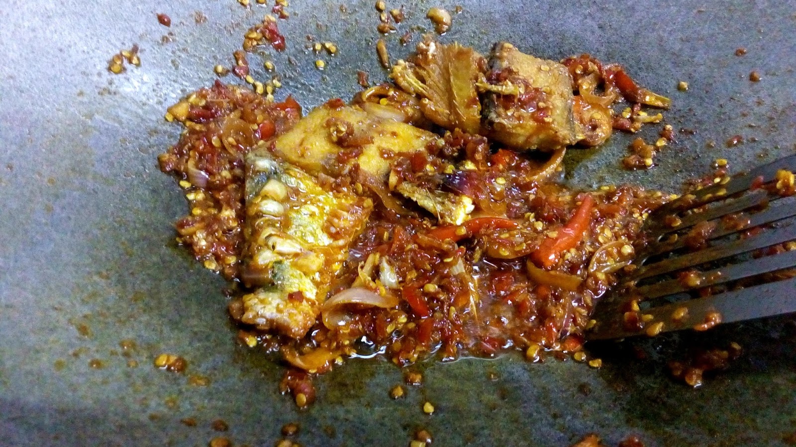 SurayaMSyed: Ikan Masin Goreng Berapi