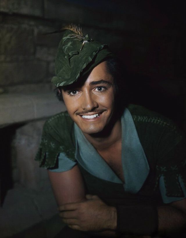 35 Handsome Portrait Photos of John Derek in the 1940s and ’50s ...