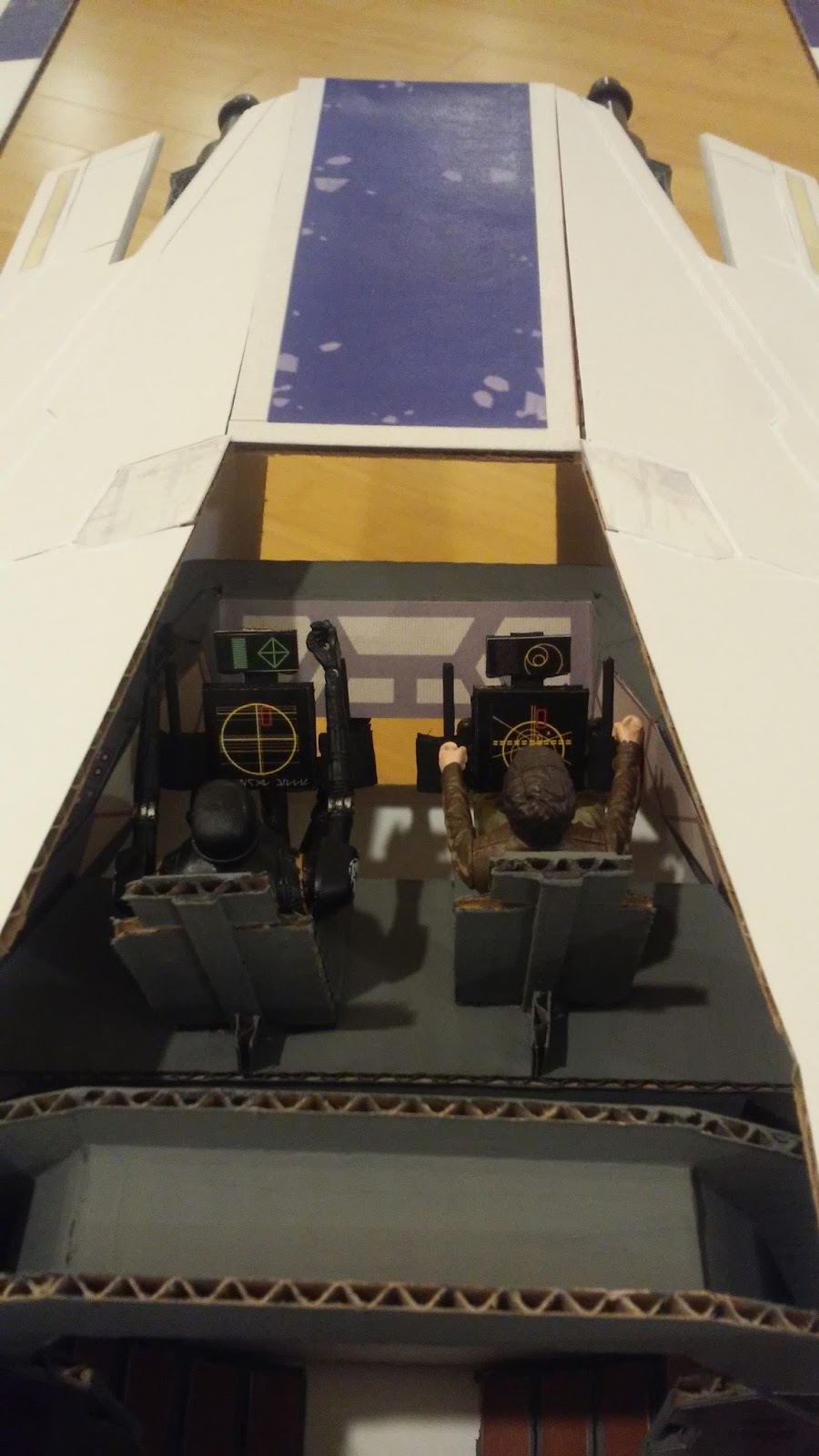 Customs for the Kid: UPDATED: "1:18 scale U-Wing Build-It-Yourself-Kit ...