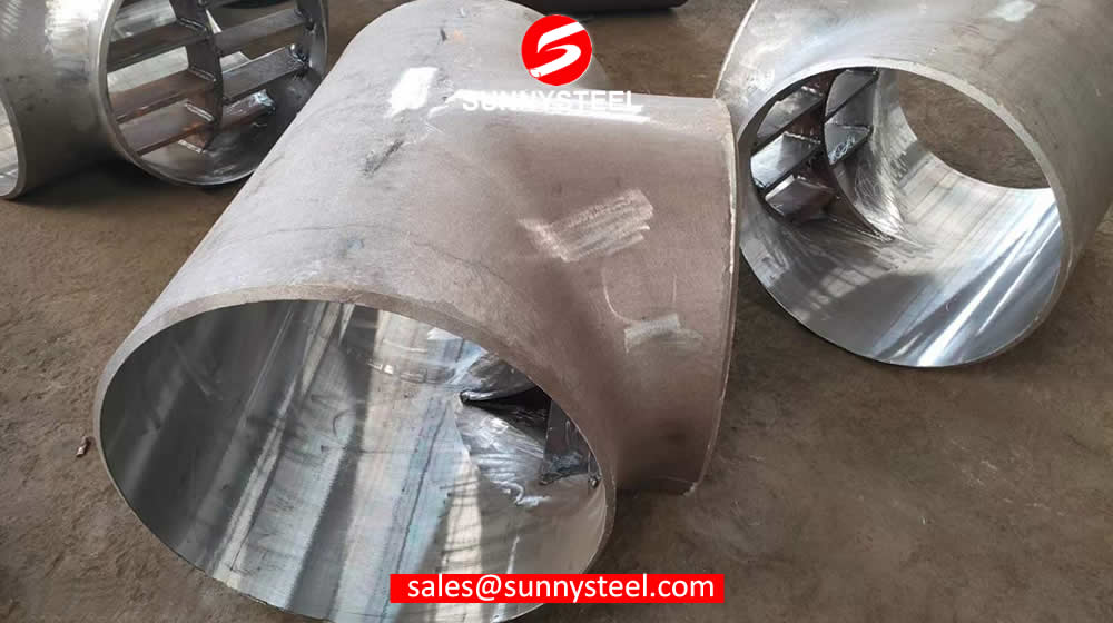 Barred Tee-Weldable components