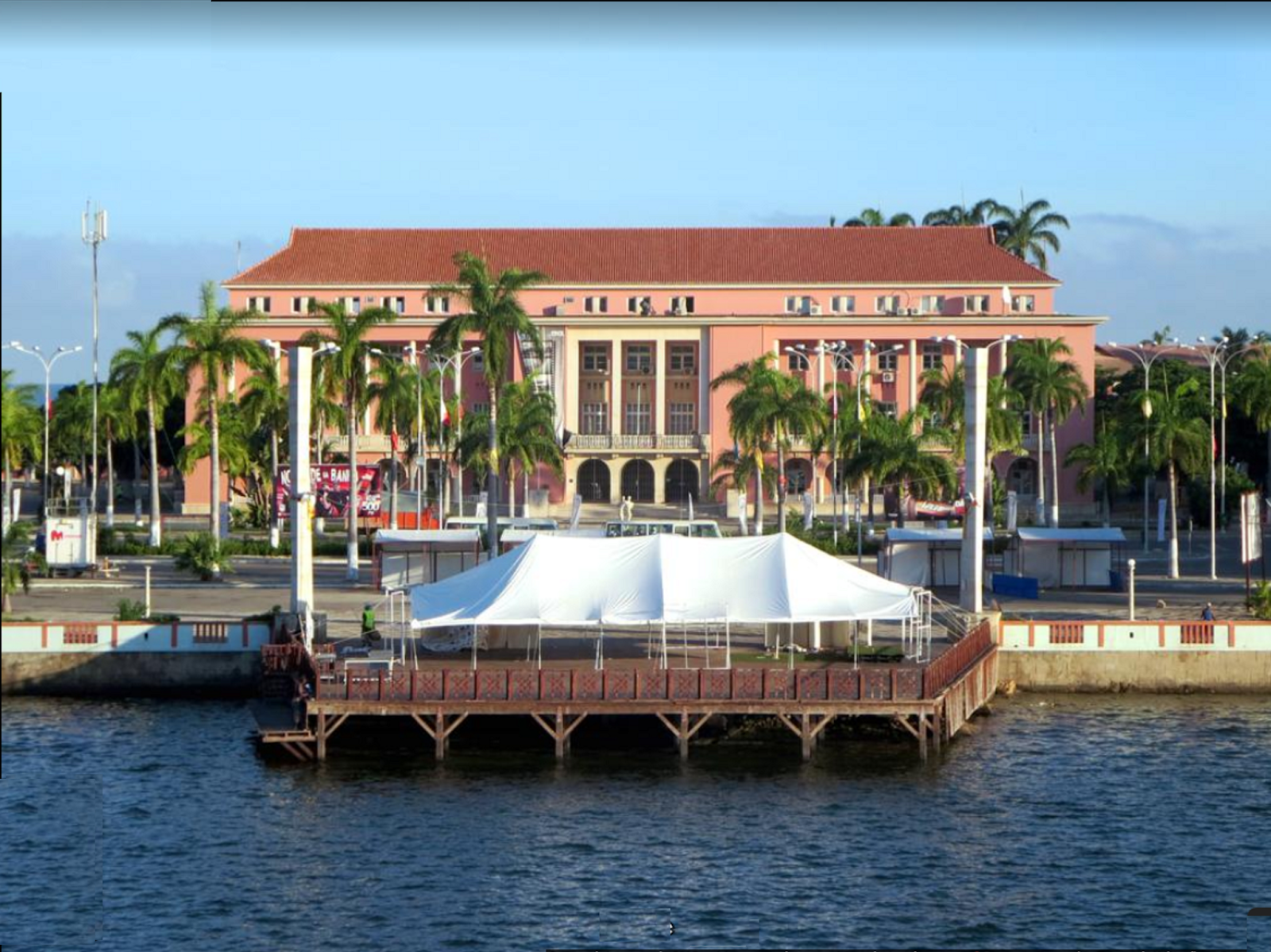 tropicalia: "história breve da cidade do Lobito"