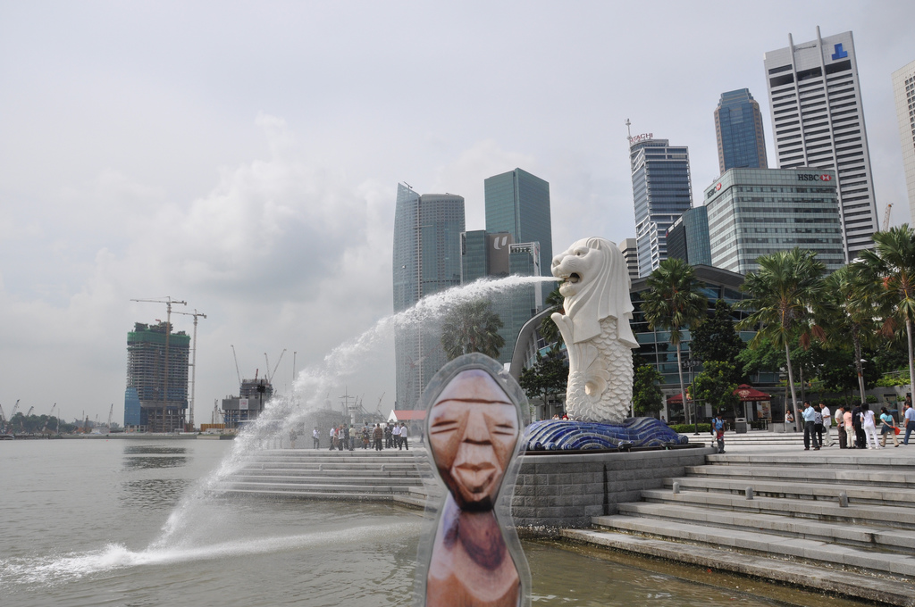 The Mr. Hunter Wall: Travels with Steve: Singapore's Merlion