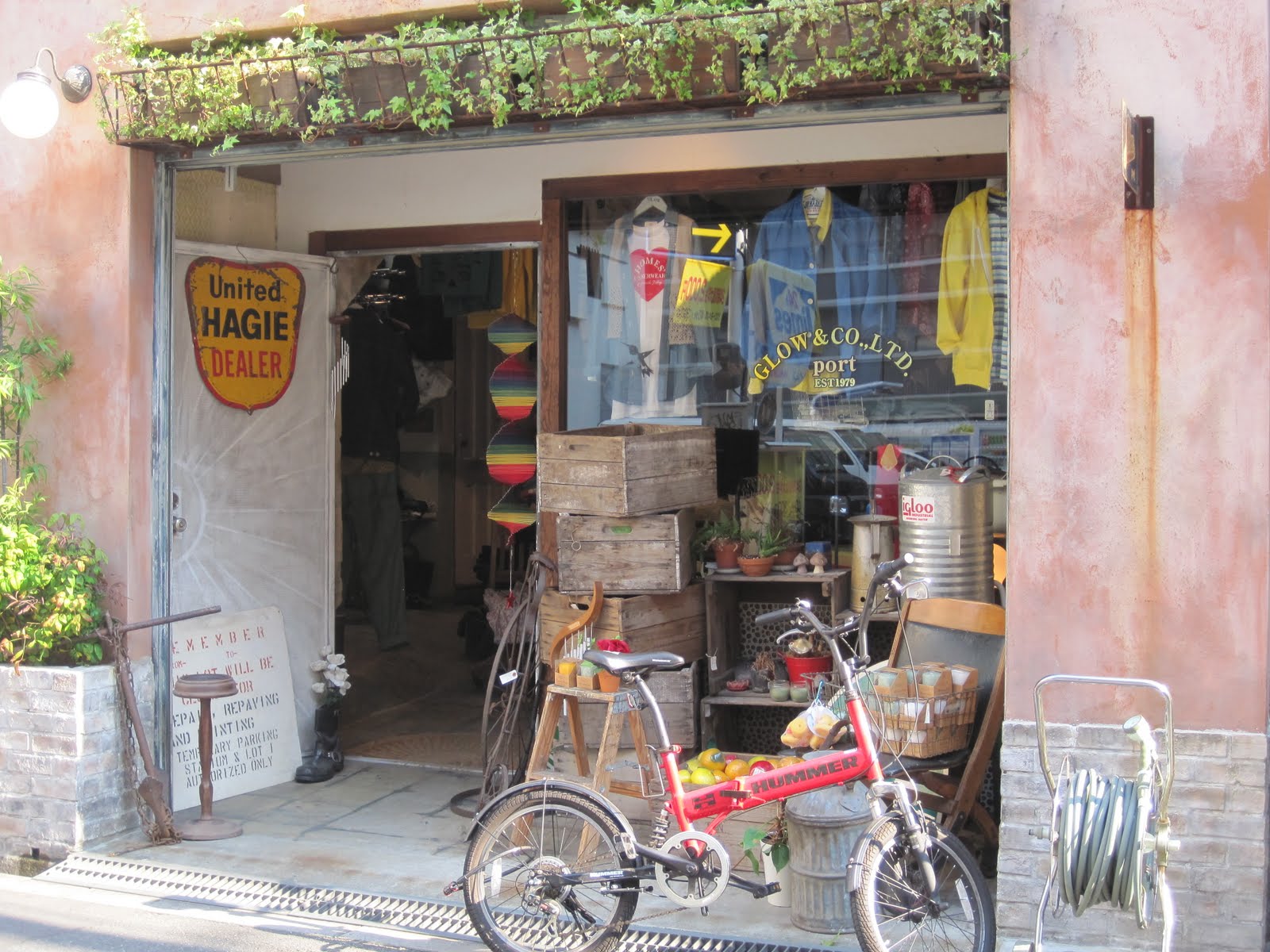 me.u (design blog): Travel Photography - Nakazaki-cho, Osaka (Part 1)