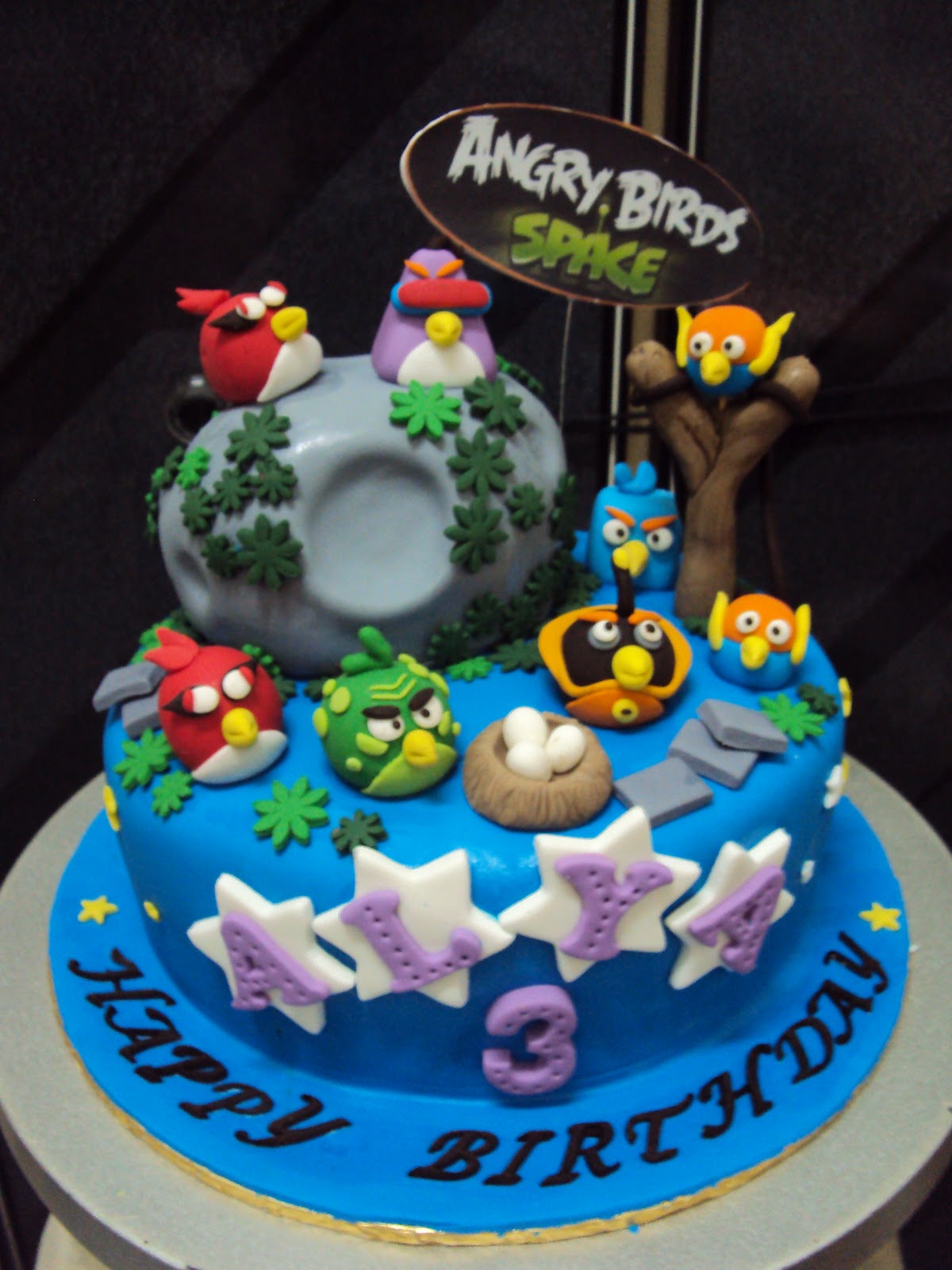 best party cakes: Angry Birds Birthday Cake | Angry Birds Birthday Cake ...