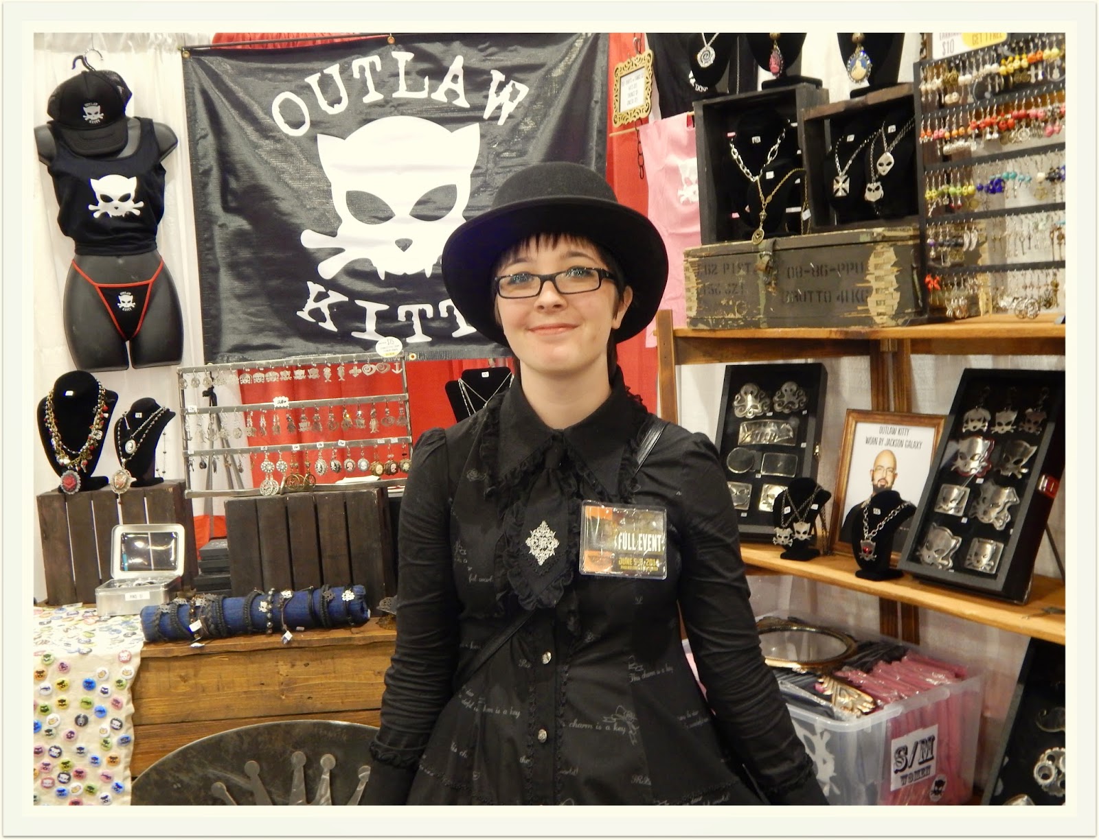 WATTO Distinctive Metal Wear: Phoenix Comicon 2014