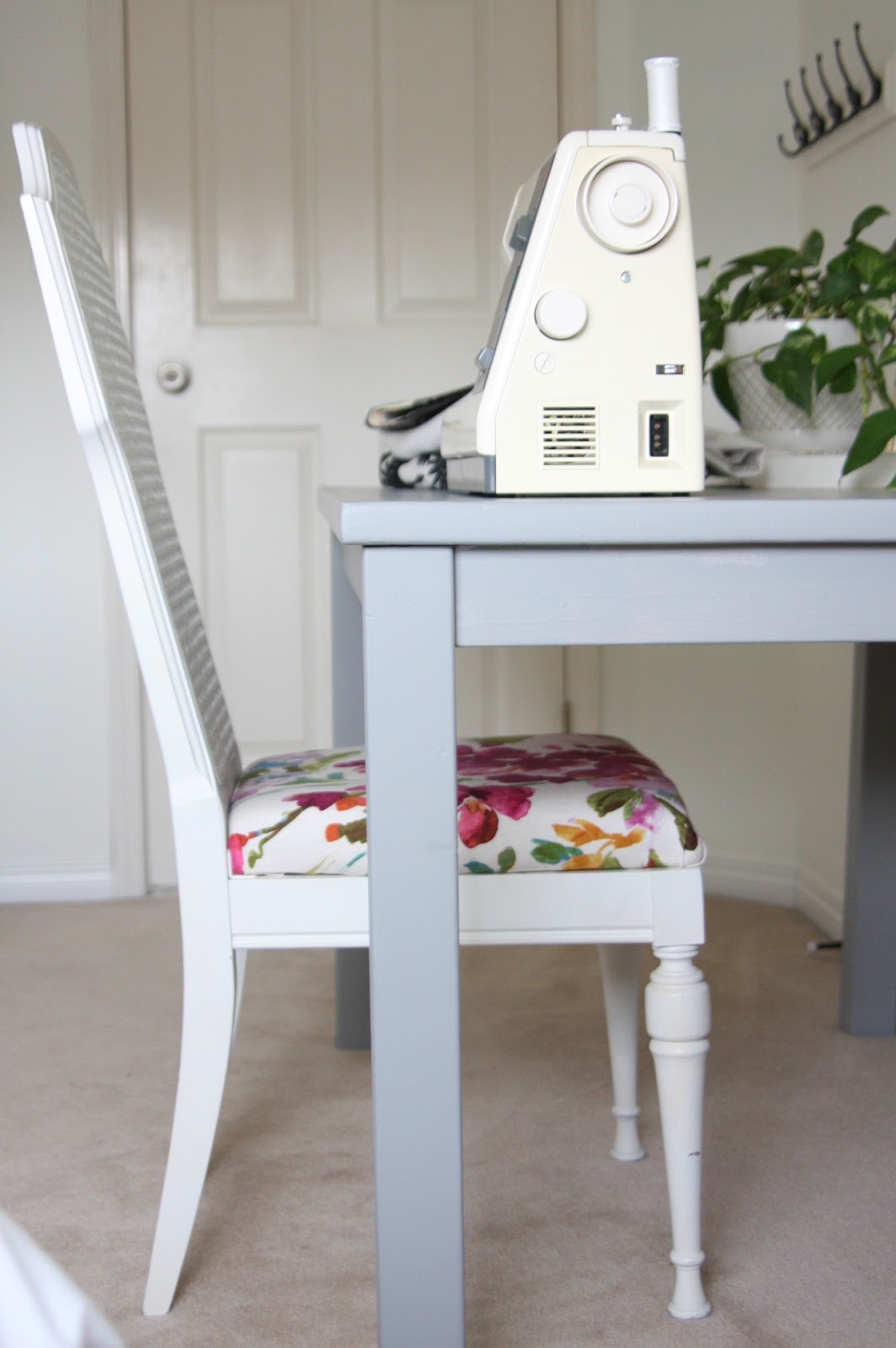 Painting a Table with Fusion Mineral Paint | markova design