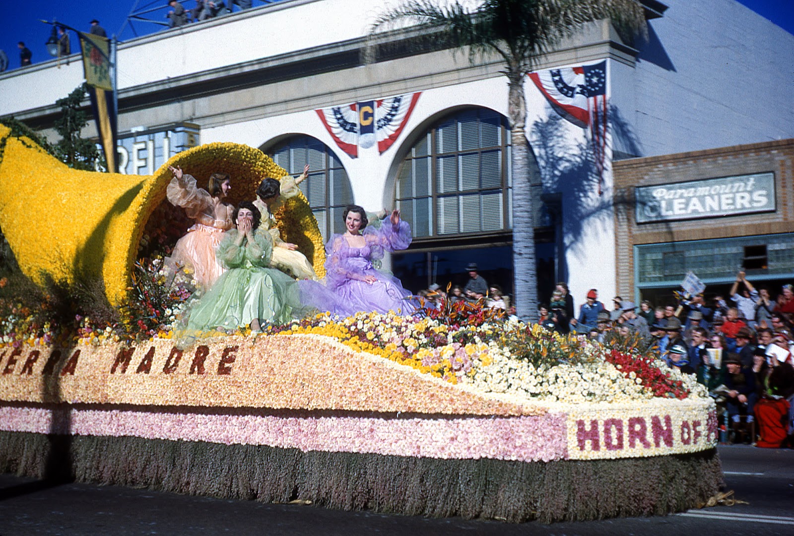 A Quirky Guy with a Camera: The Rose Parade: 1950~1963