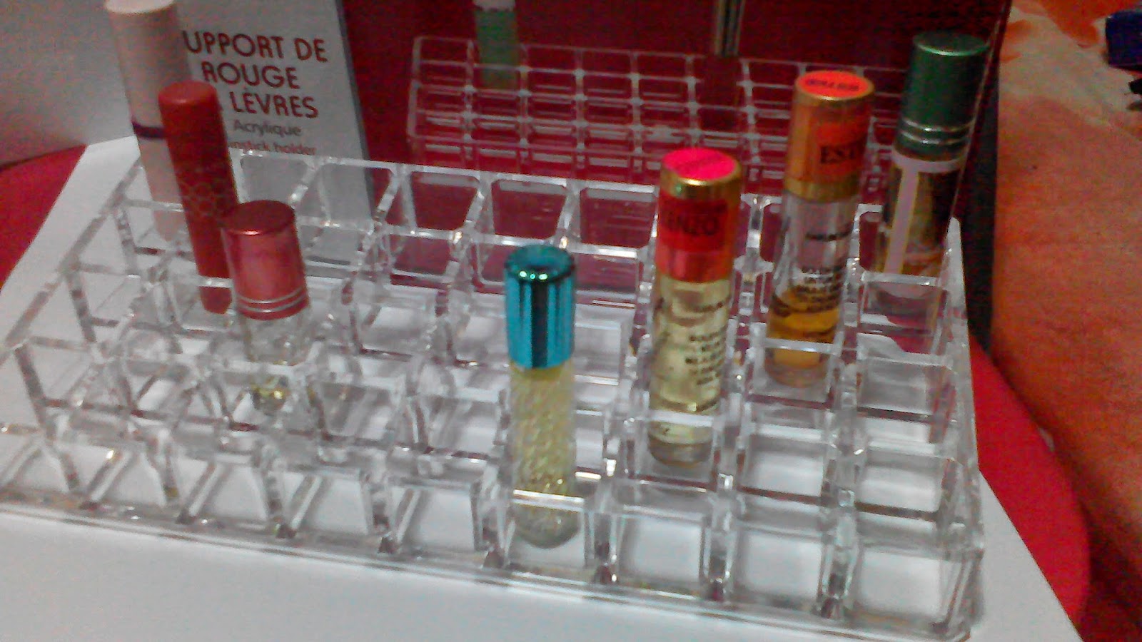 REMY KL - RAK RACK DISPLAY: RAK 36 LUBANG DISPLAY ACRYLIC (RM55)