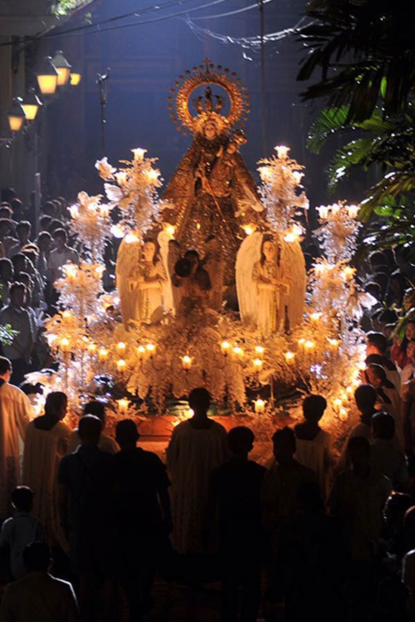 Remembering the old "La Naval" - A Special Feature