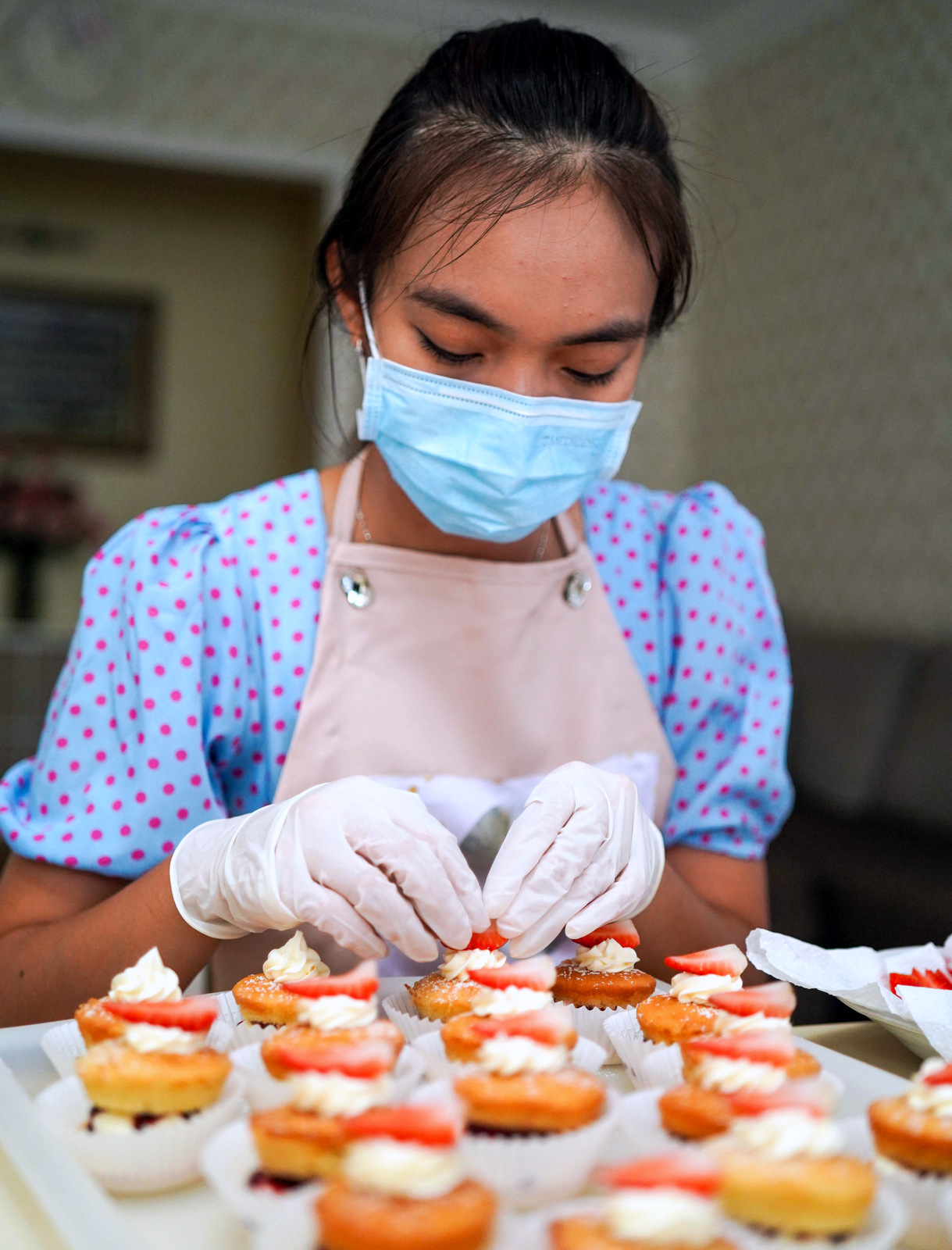 Eat Drink KL | Loulou's VSC & Cuppies: Victoria sponge cakes