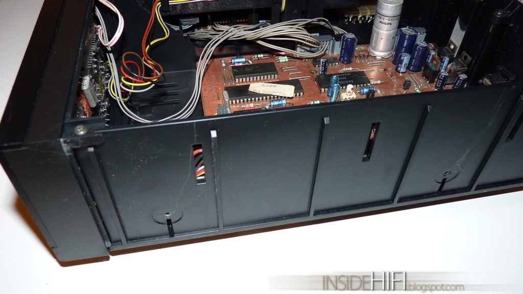 Inside Hi-Fi: Philips CD 150 (CD 150/00, CD 150/60)