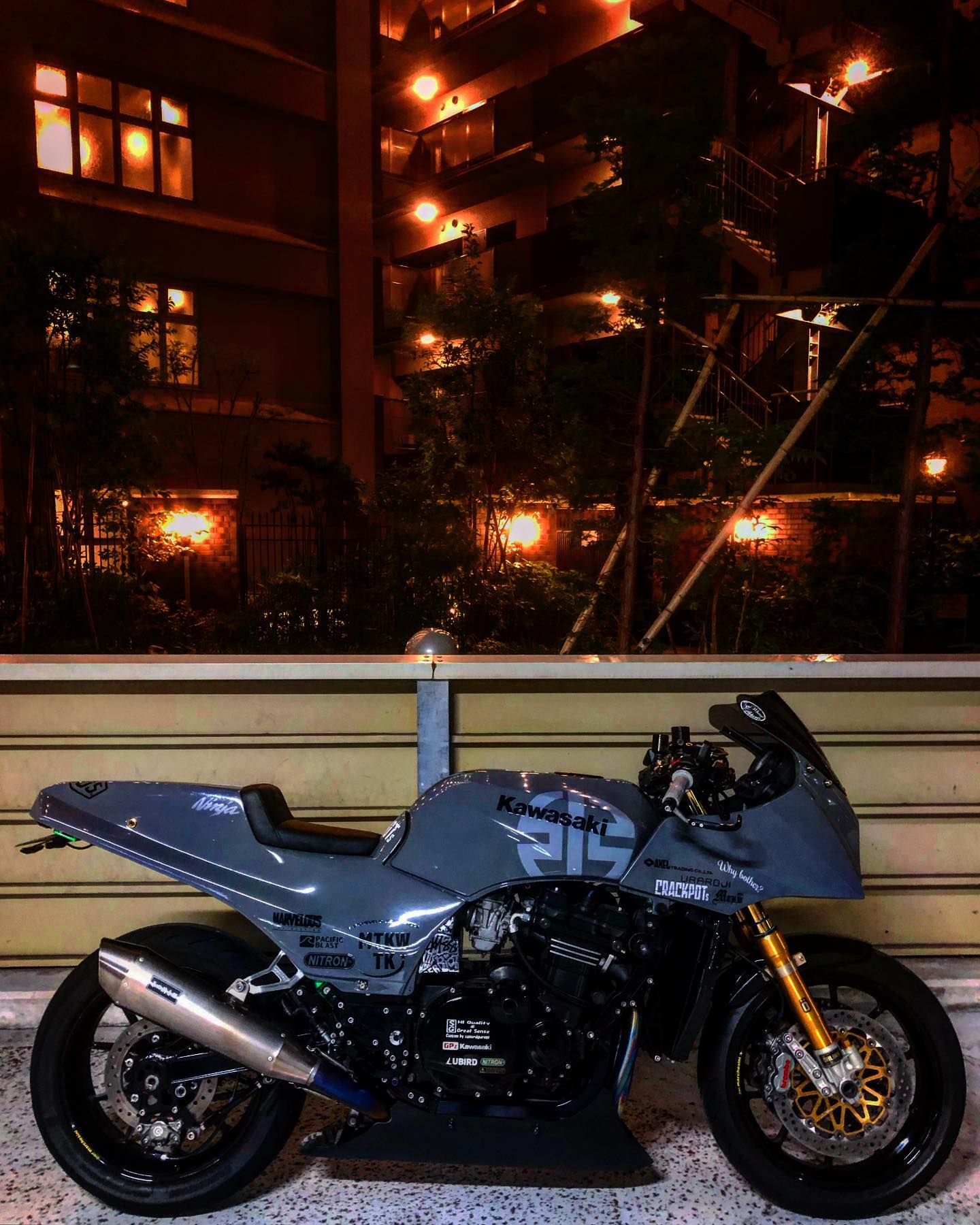 GPZ @1094.mtkw Japan Restomod - RocketGarage - Cafe Racer Magazine