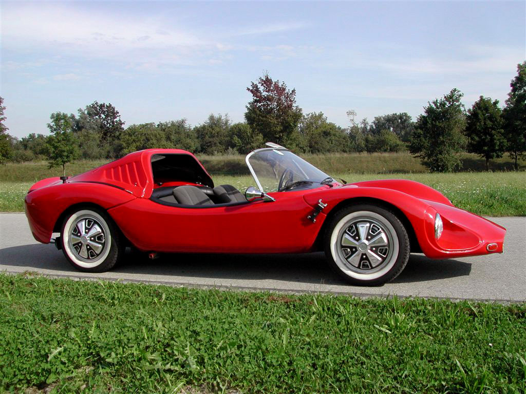 VOLKSWAGEN MAGGIOMODELLI: COLANI............. UN VESTITO FUORISERIE PER ...