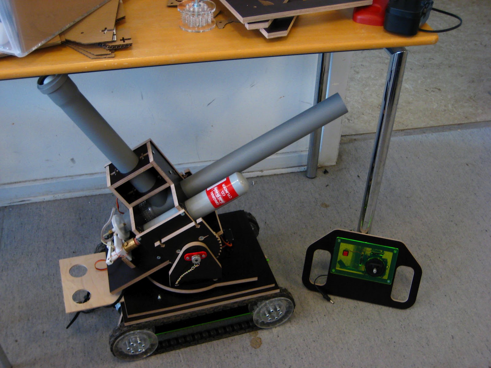 Students build rapid prototypes at Roskilde University – Dzl's Evil ...