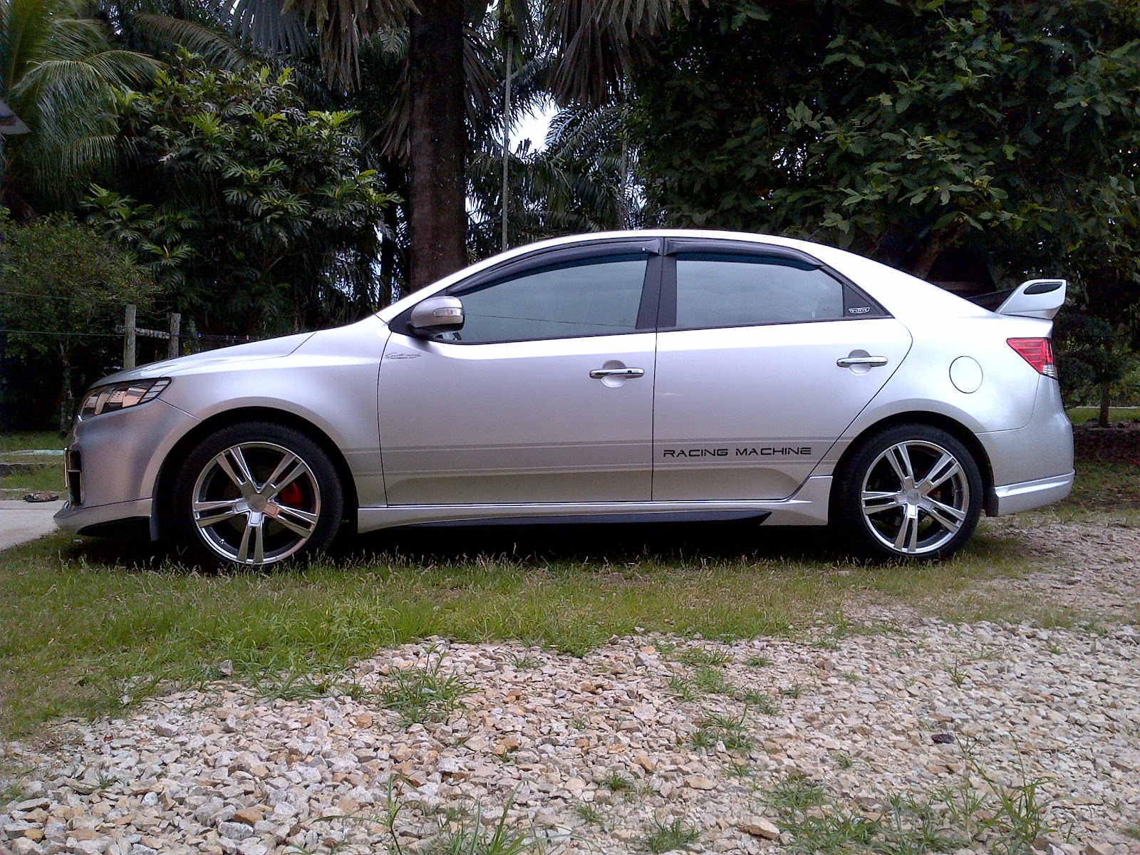 Naza / Kia Forte Accessories & Mods: Naza / Kia Forte Sequence Spoiler