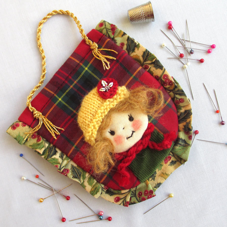 Flutterby Patch: Garden days and needle cases