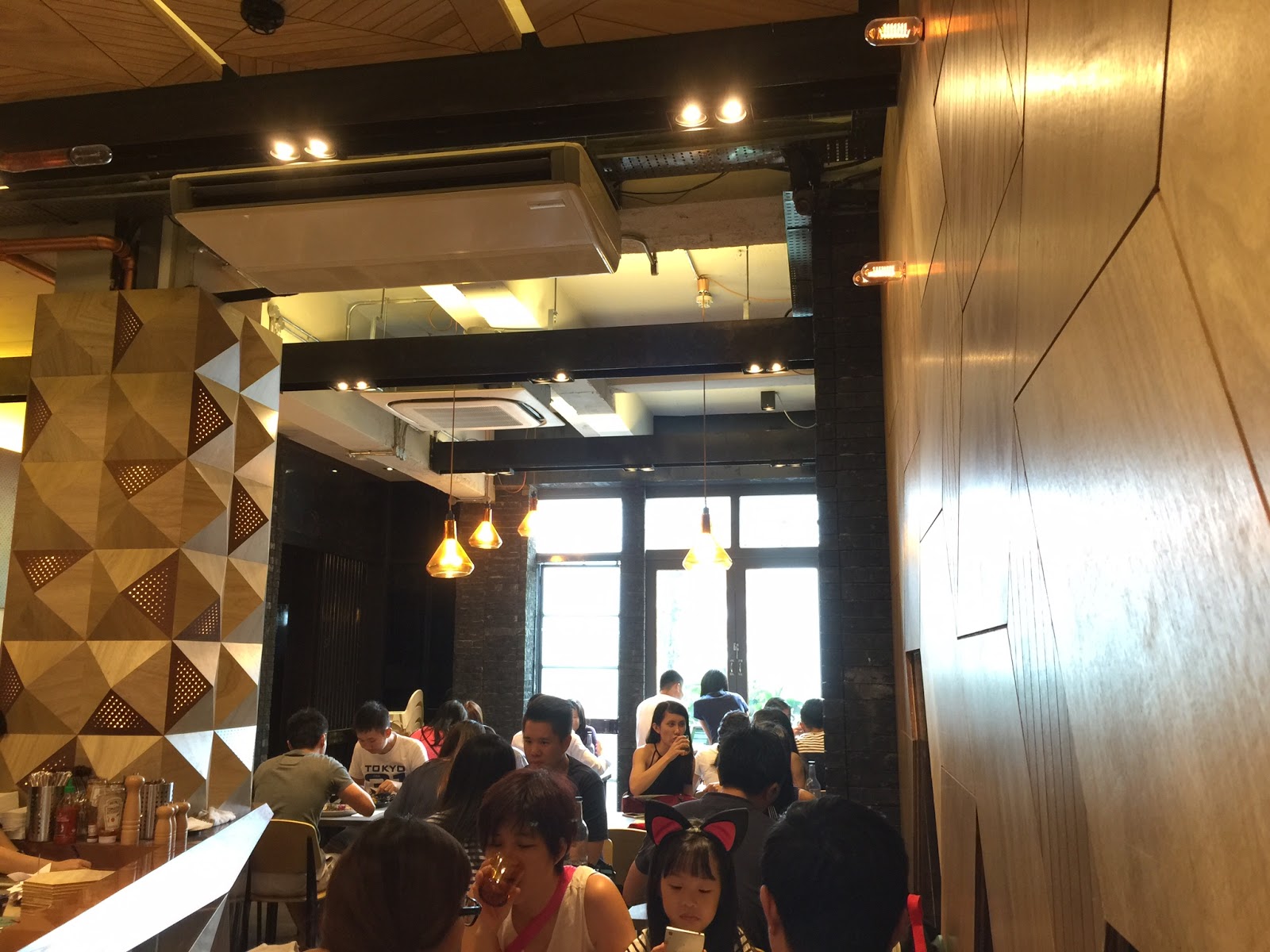 Food Review: Populus Cafe at 146 Neil Road. Why So Popular? - Talking ...