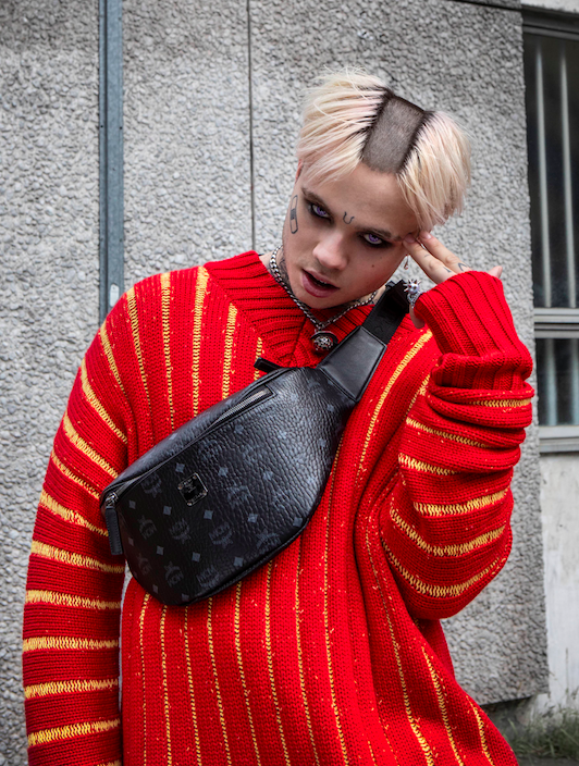 BEXEY takes over decadent mansion in Peaky Blinders inspired video for ...