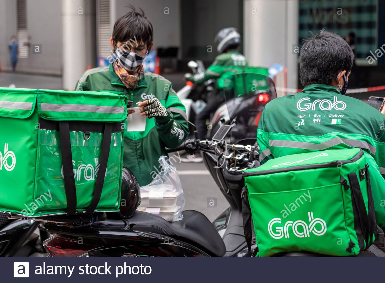 Matandang Grab rider binuhusan ng mainit na sabaw ng customer; anak ...