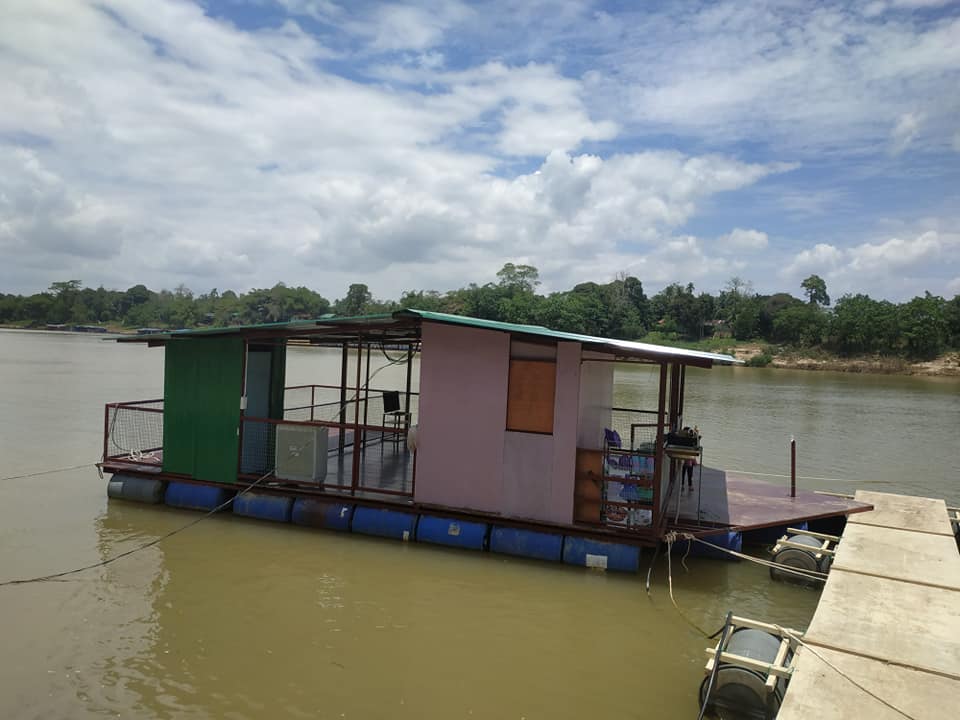 contoh rumah rakit - Jan Kelly