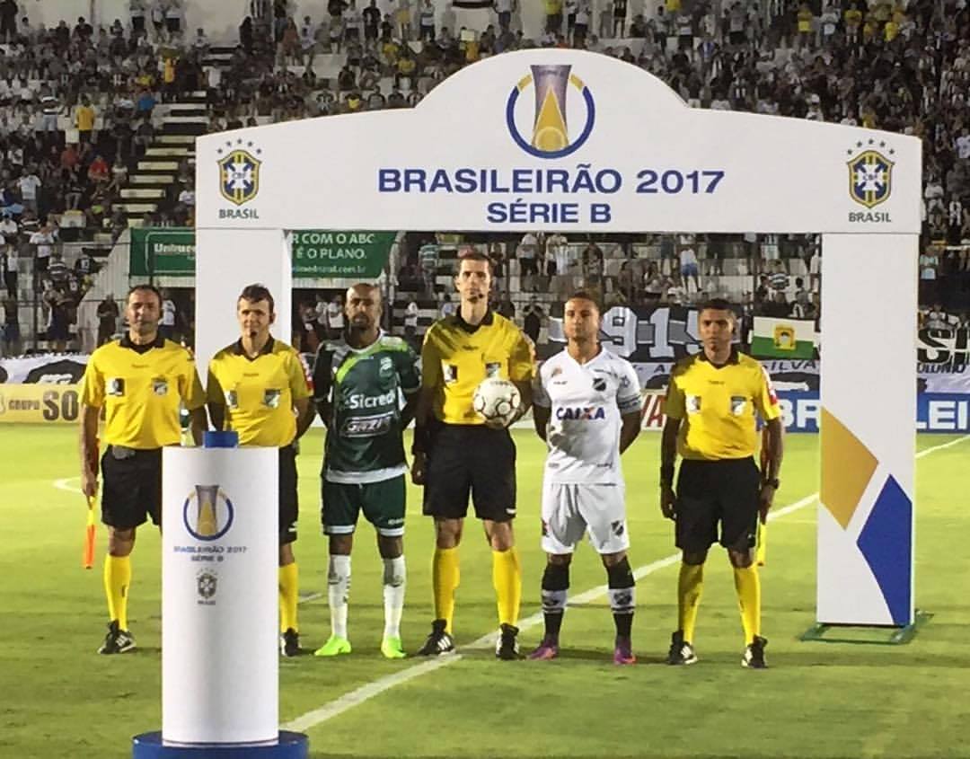 Paixão pelo Atletismo: Fora das Escalas Nacionais, Alisson Furtado se ...