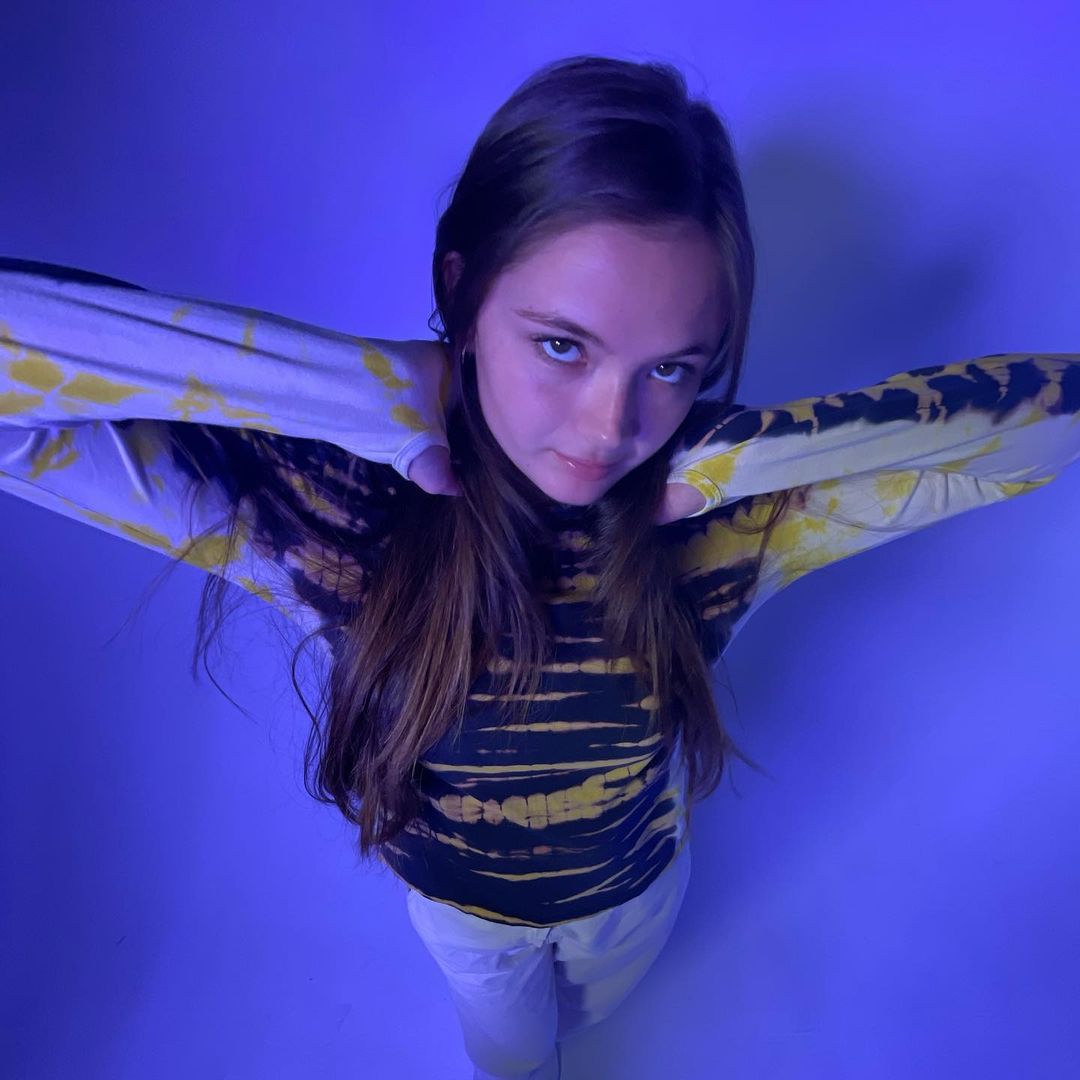 Starlet Arcade: Hot Simone Beres