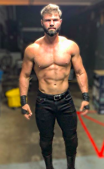Beefcakes of Wrestling: Brady's New Gear