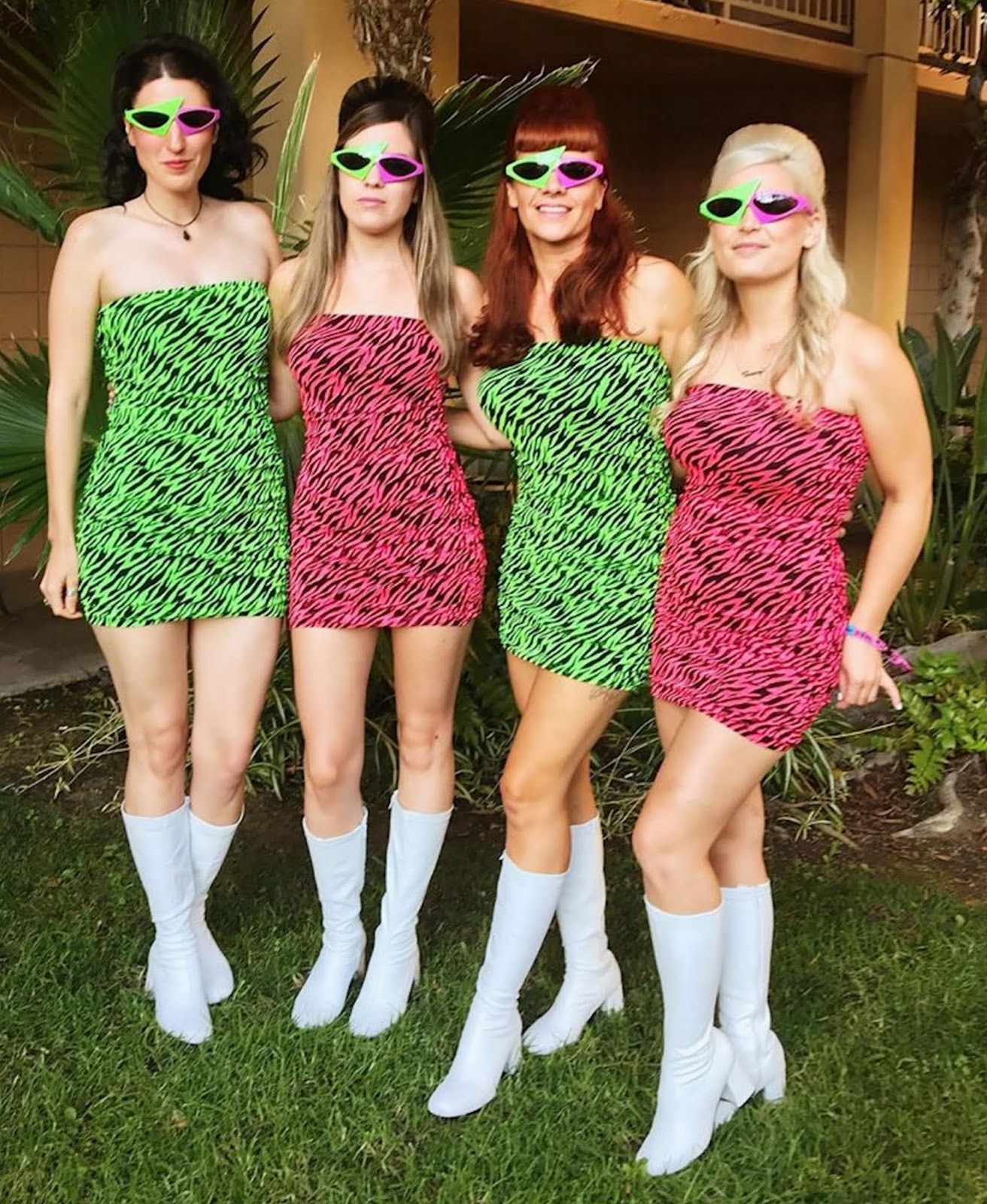 Forestdweller: The Surfrajettes