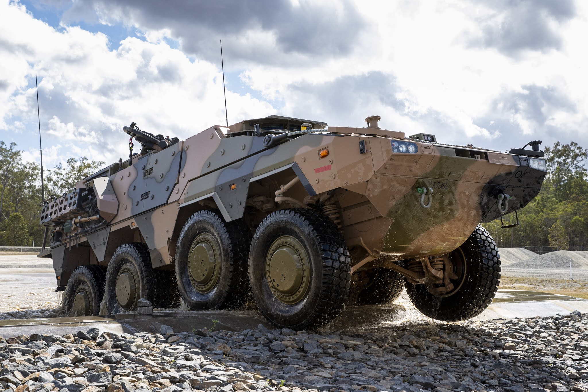 The Dead District: The Australian Army began conversion training from ...