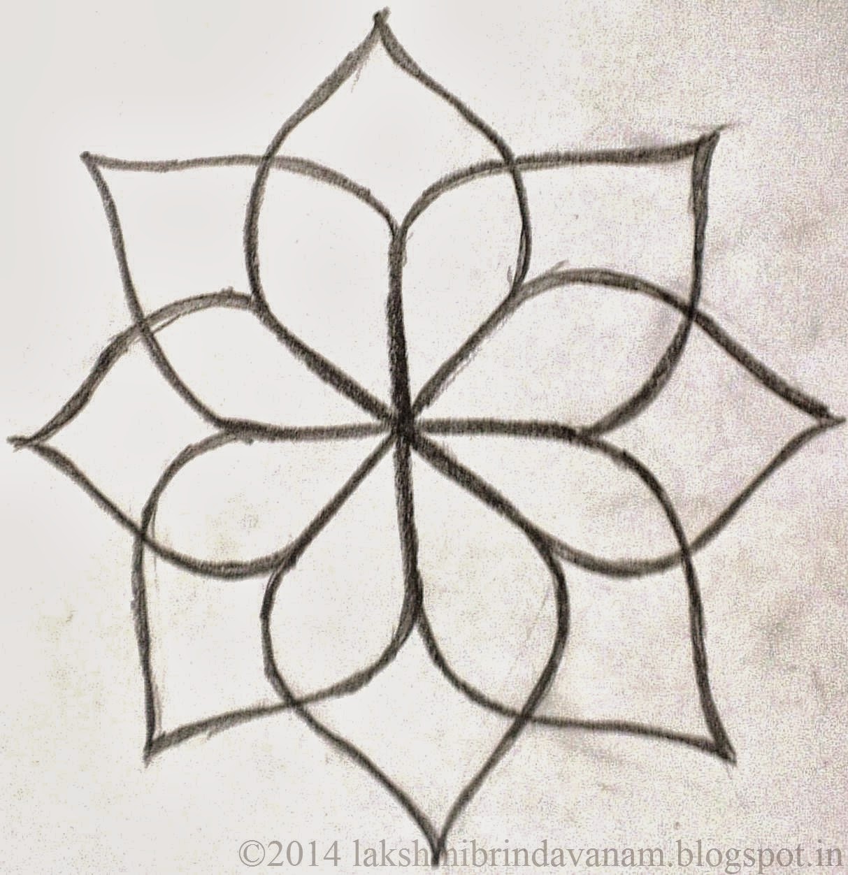 Lakshmi Brindavanam: How to draw Asta Dhala Padmam