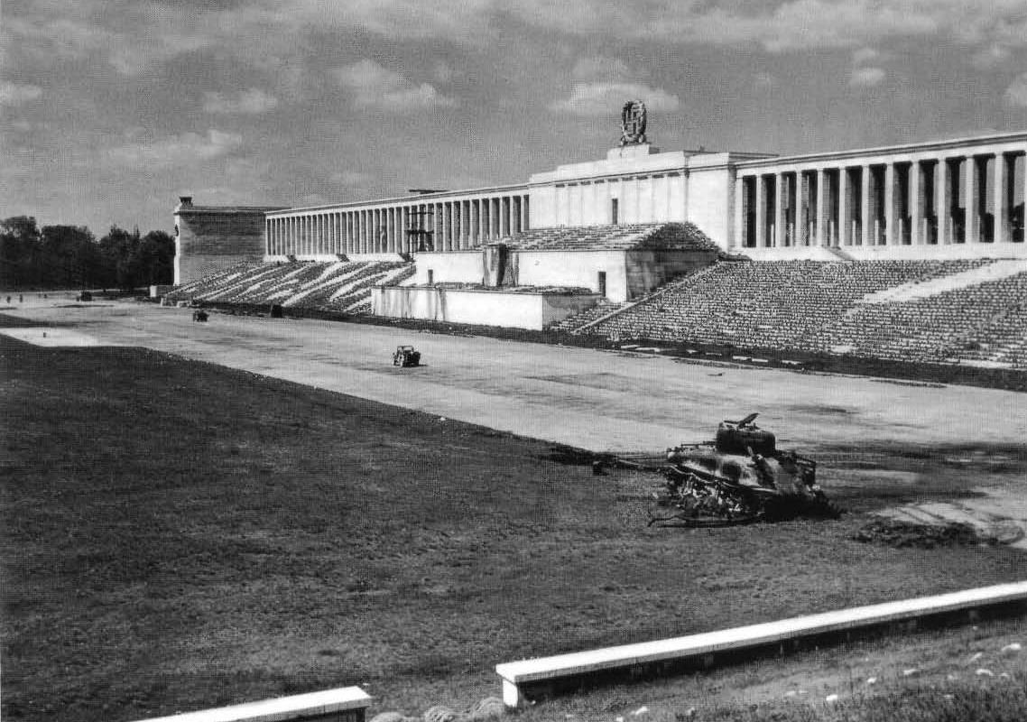 Guerra abierta: Nüremberg: Escenario del poder nazi, el Zeppelinwiese