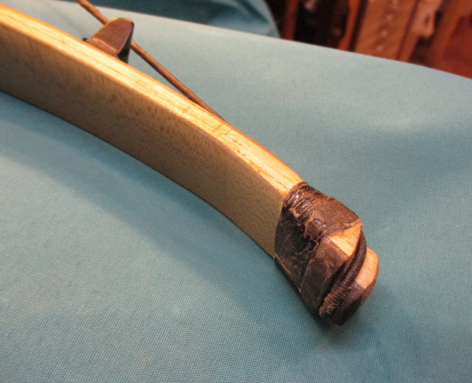 Bowyer's Diary: Finished Crossbow Prod Mount