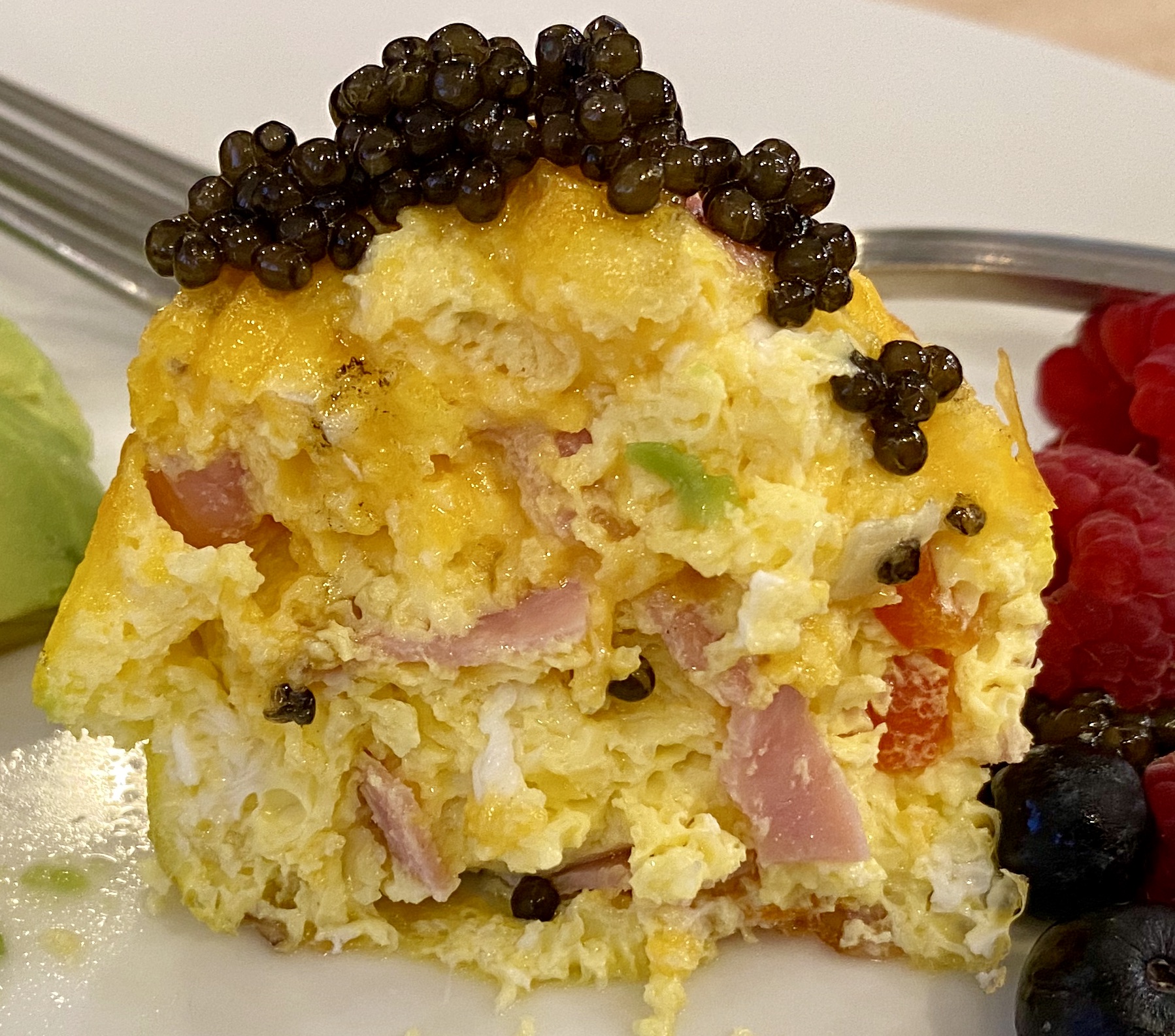 GREAT EATS HAWAII: BAKED HAM AND EGGS WITH CAVIAR