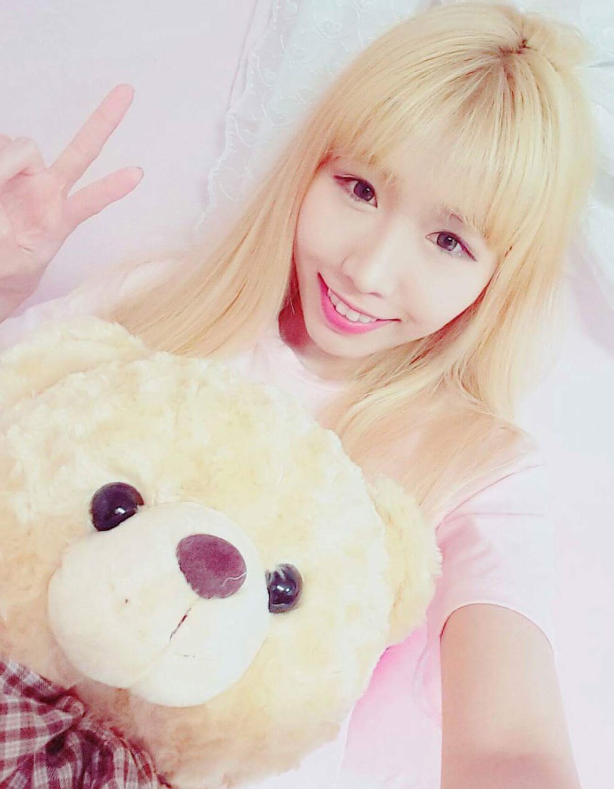 Kumpulan Foto Waveya Full Sexy dan Hot Baru