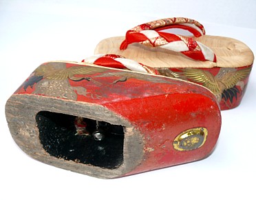 NANCY ♡ GIRL: THURSDAY SHOE ♥ GEISHA SANDALS