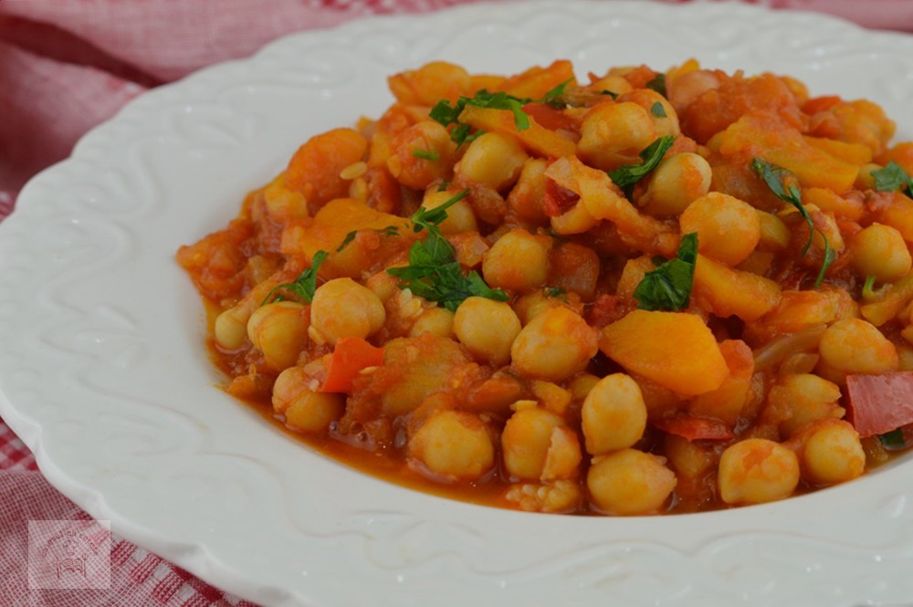 Tocanita picanta cu naut - CAIETUL CU RETETE