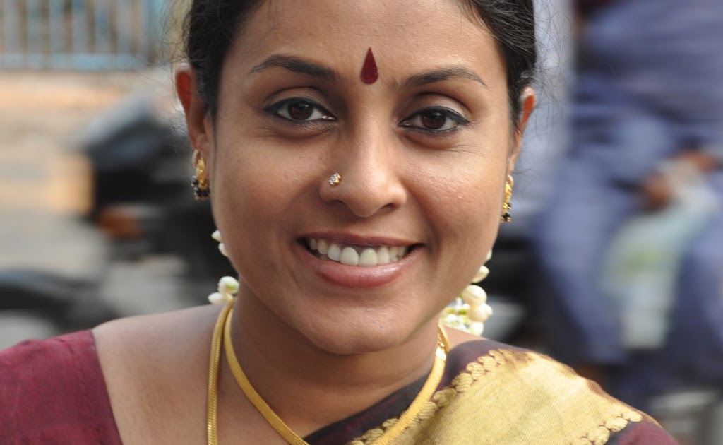 Actress Saranya Greeted On Ponvannan Press Meet |Tamil Cinema News ...