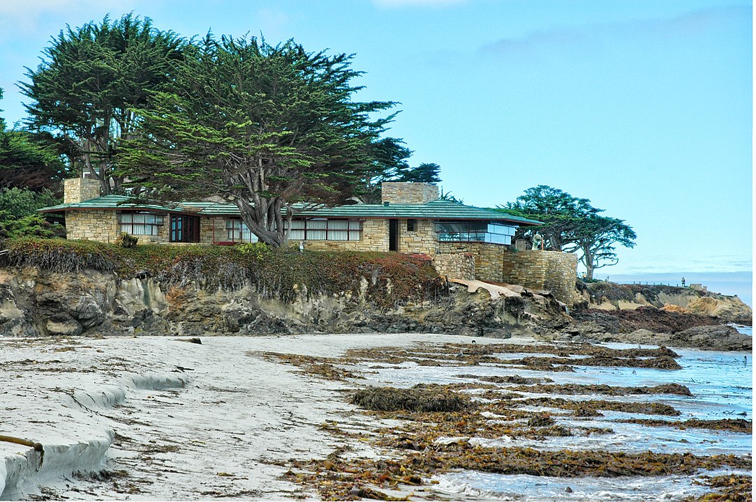 Margaret Bruton, Frank Lloyd Wright, and the Walker House