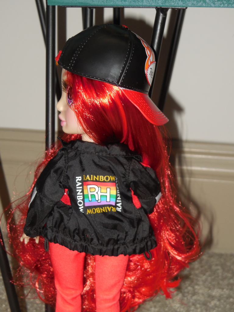 Veni Vidi Dolli: REVIEW: Rainbow High Ruby Anderson