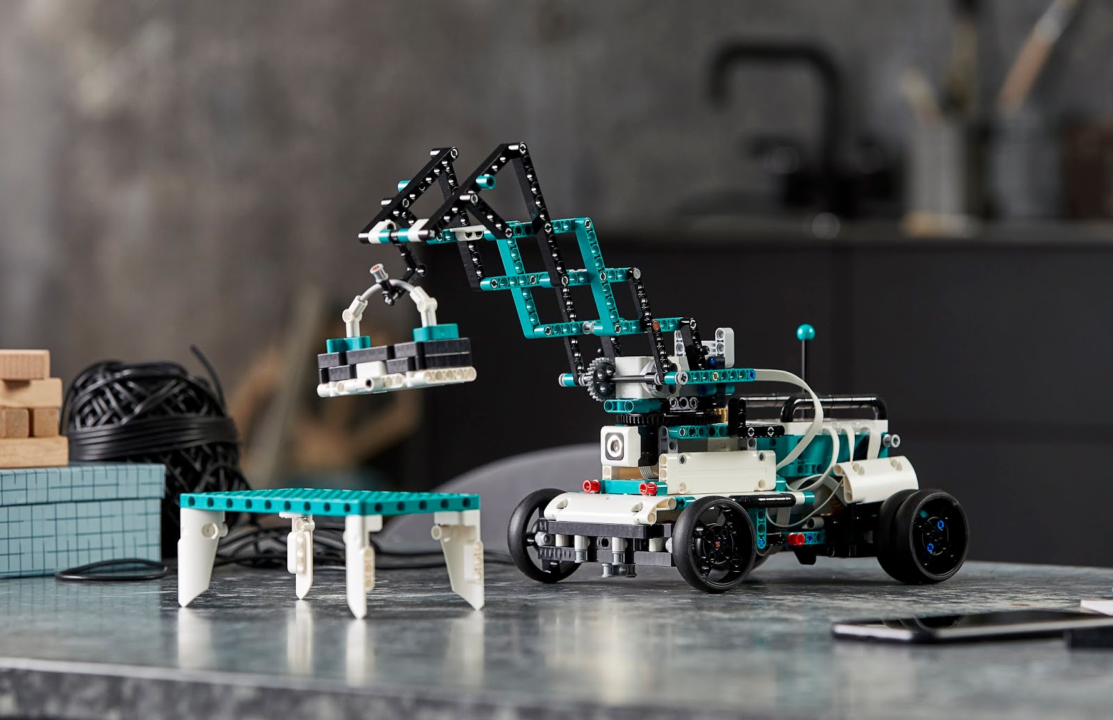 LEGO® MINDSTORMS® 51515 Robot Inventor: reveal and interview | New ...