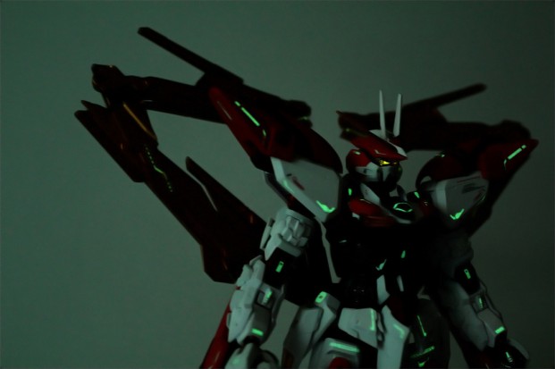 Custom Build: 1/100 Turn Delta Gundam Astray