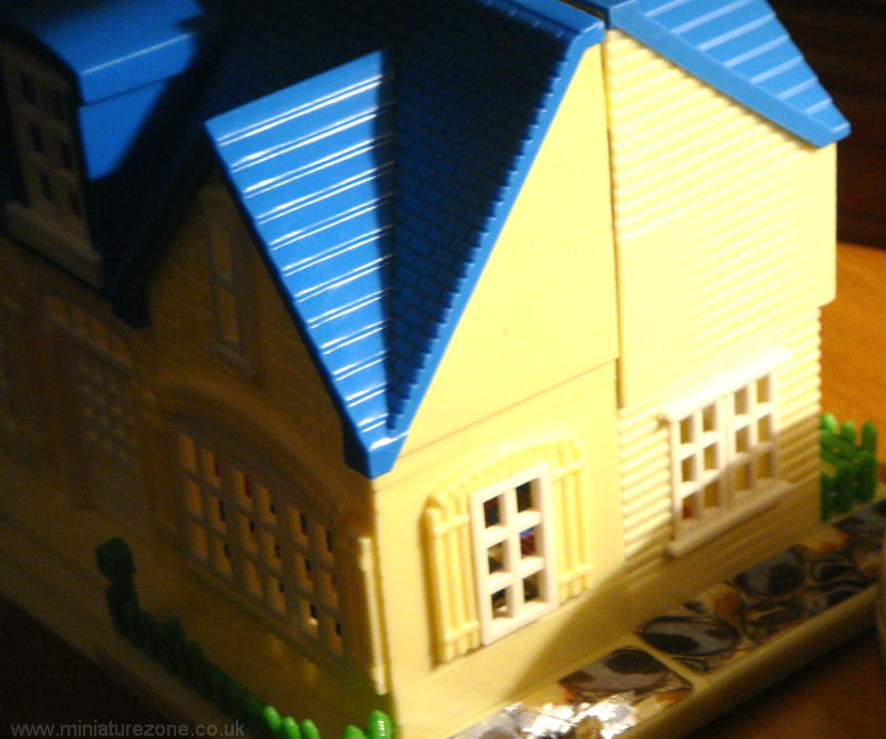 oneseventytwoscale.com: "Dream House"