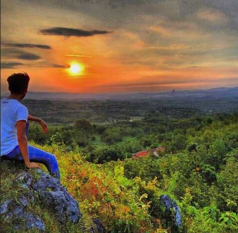 MENIKMATI PANORAMA INDAH TANGGA 300 MANDO'O DI ROTE NDAO - Wisata Indonesia