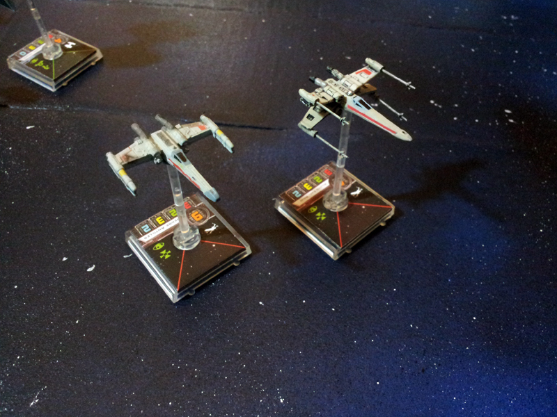 MESA DE JUEGO: TABLERO PARA X-WING y COMPARATIVA NAVES