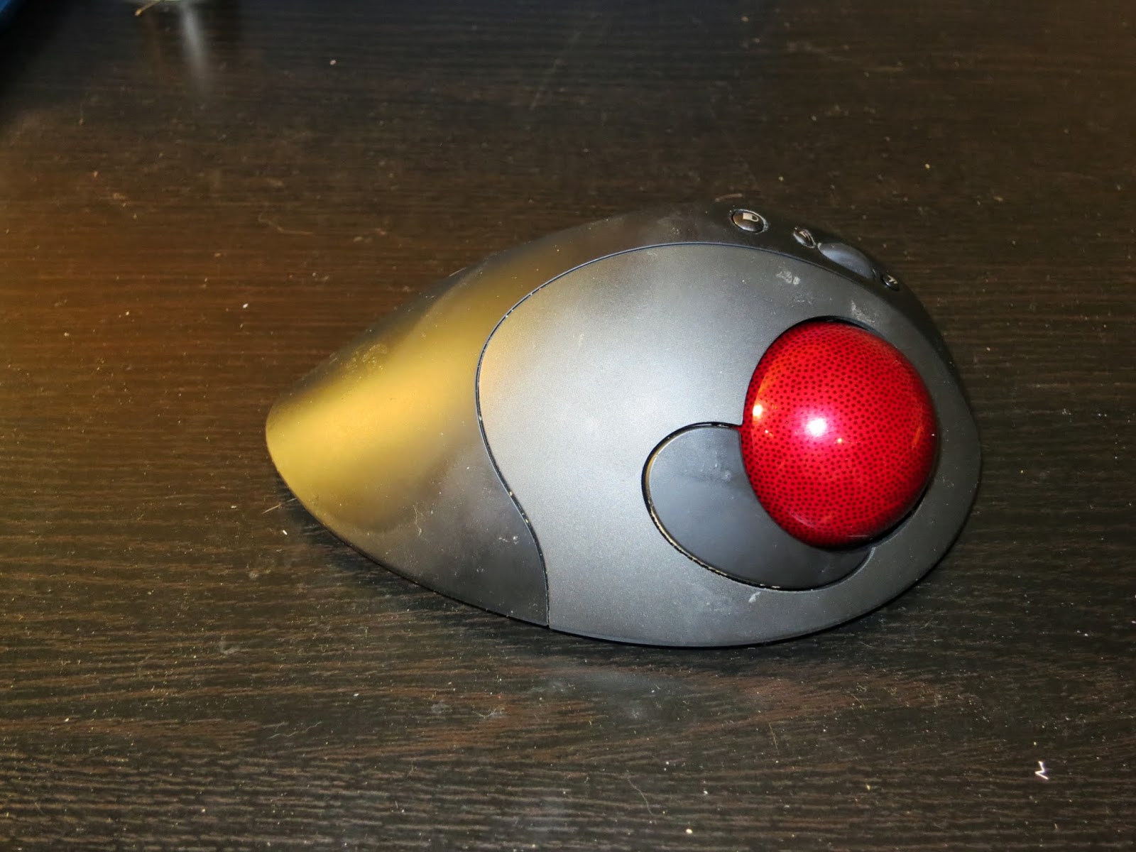 The Destitute Developer: Logitech Cordless Optical Trackman - Mouse ...