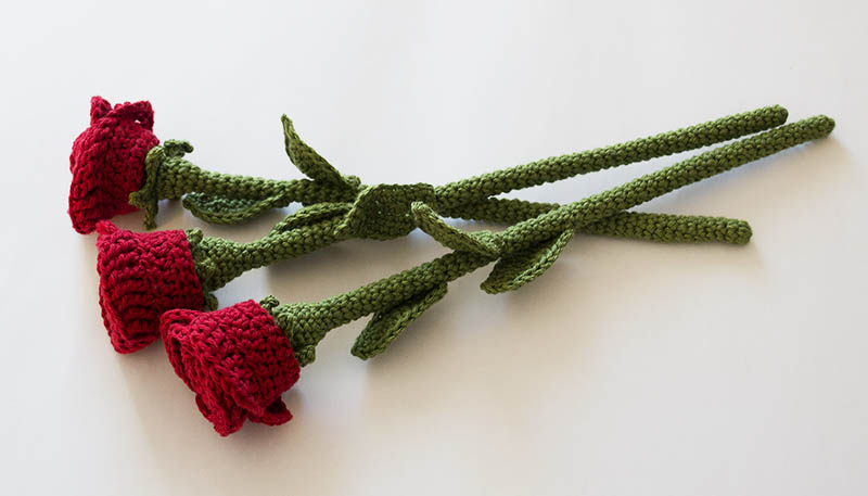 62 patterns to Crochet a Rose - The Funky Stitch