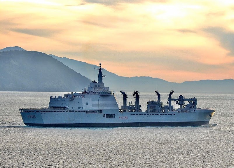 SI VIS PACEM, PARA BELLUM: MARINA MILITARE ITALIANA: Nave Vulcano (A ...
