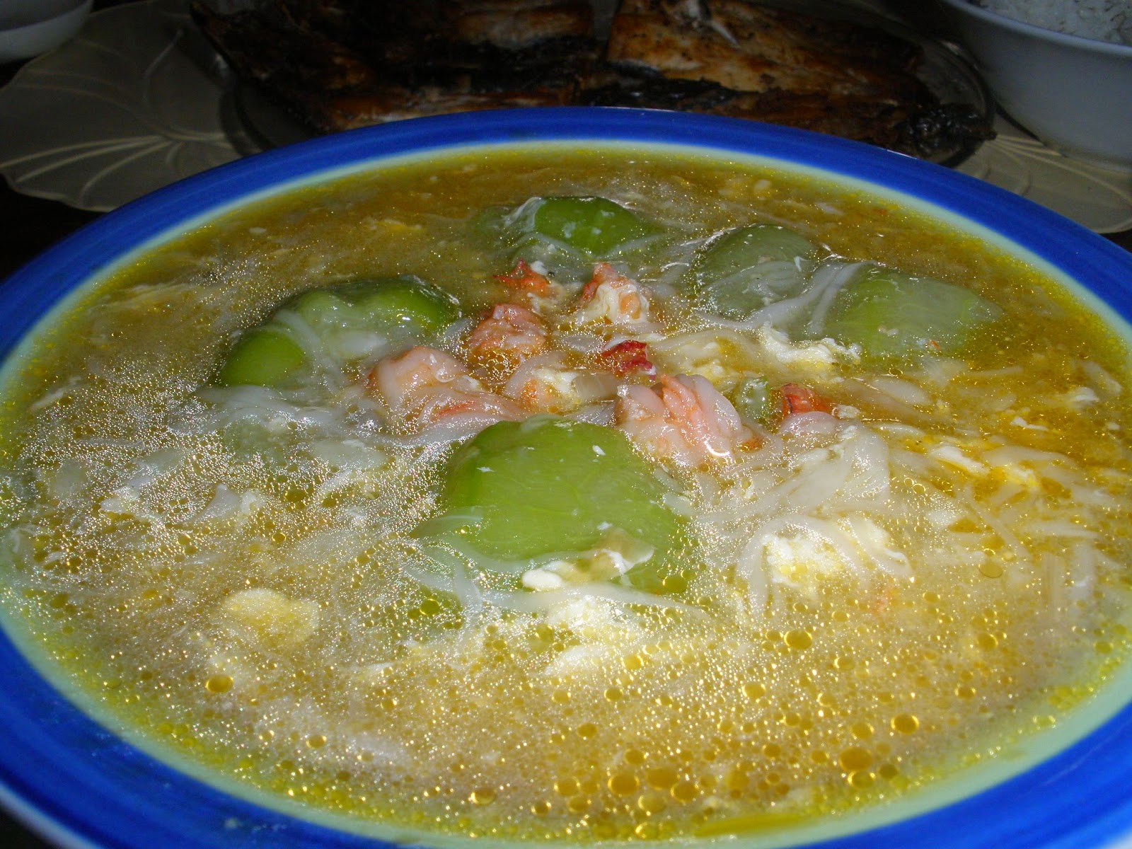 Misspressy's Kitchen: How To Cook Miswa Patola Soup